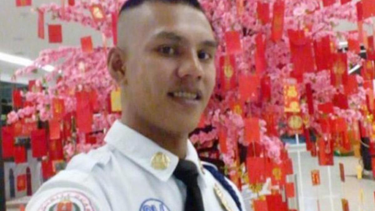 Kisah Sekuriti Jujur, Kembalikan Tas Berisi Uang Rp 134 Juta - Citizen6 ...