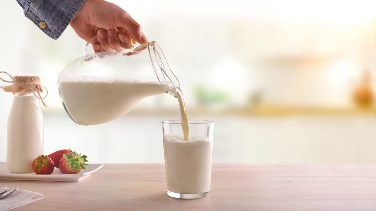 3 Manfaat Minum Susu Sebelum Tidur - Lifestyle Fimela.com
