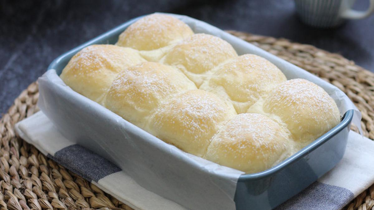 Resep Milk Butter Bun Roti Thailand Viral - Food Fimela.com