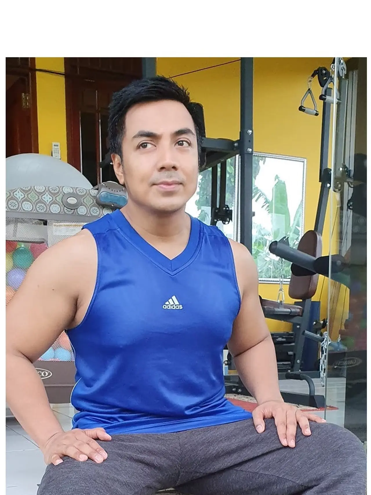 Jadi Sorotan, Ini 7 Potret Ustaz Riza Muhammad saat Olahraga - Hot ...