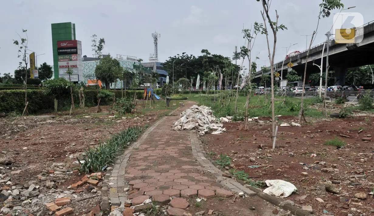 FOTO: Pembangunan Taman Kota Rawasari Terbengkalai - Foto Liputan6.com