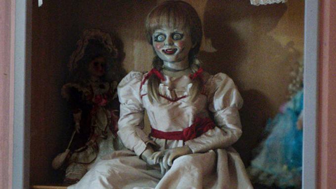 Seram! Kisah Boneka Annabelle di Kehidupan Nyata - Lifestyle Fimela.com