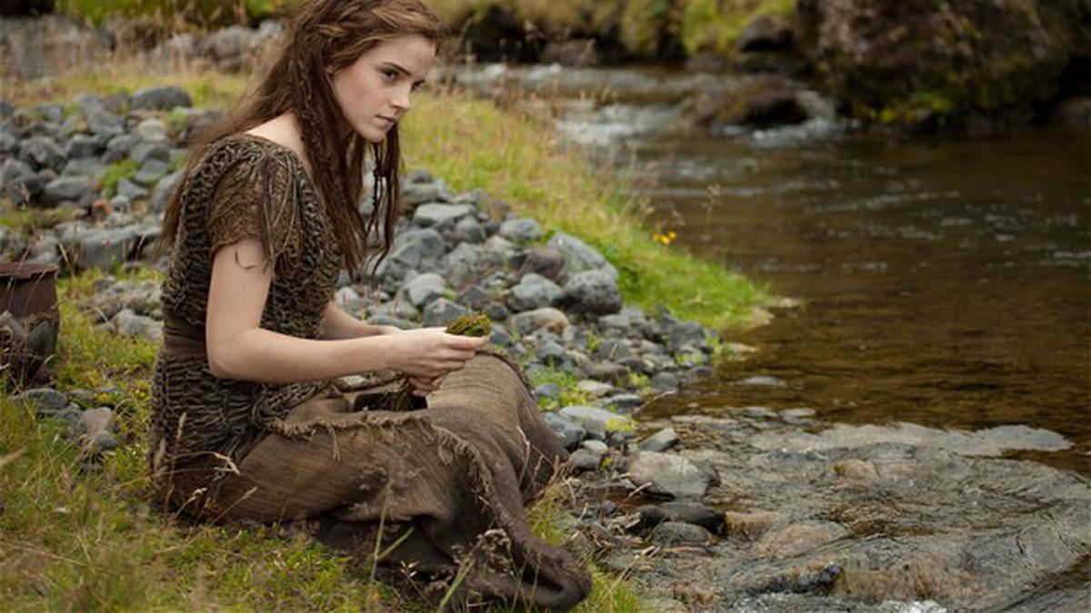 Trailer Film Nabi Nuh Suguhkan Adegan Ciuman Emma Watson