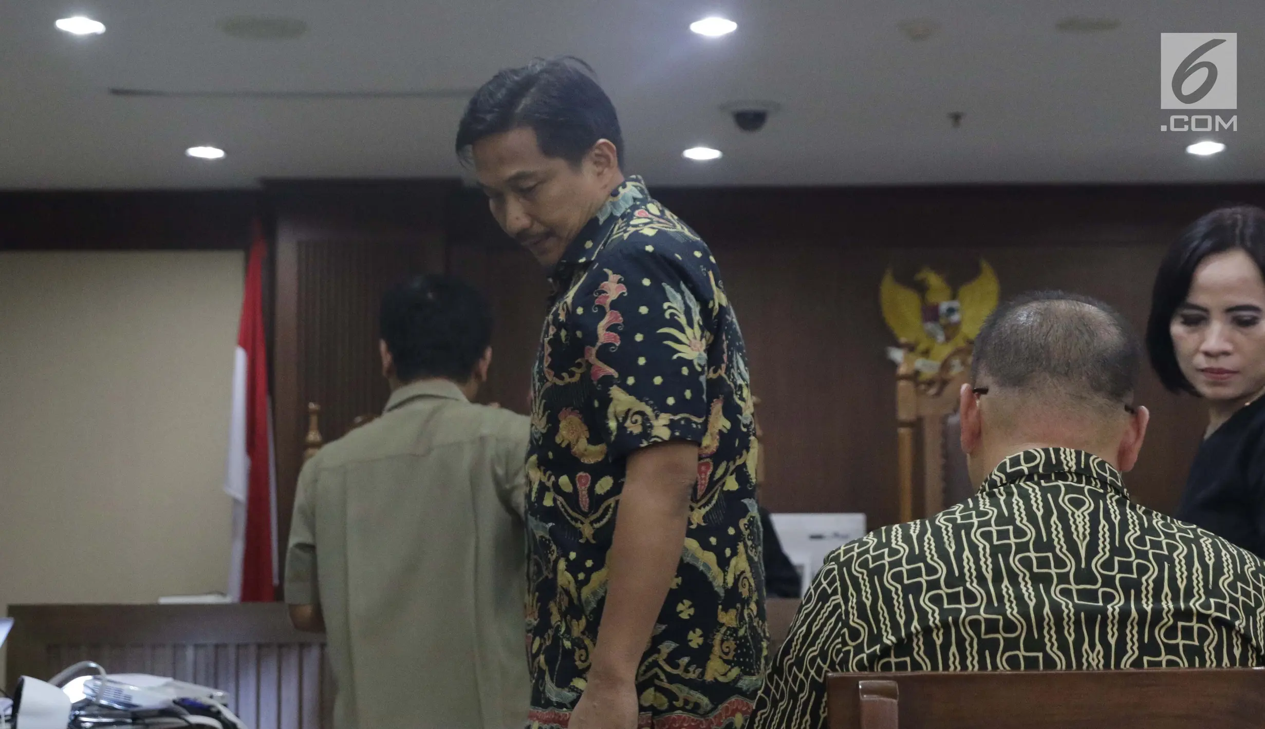 FOTO: Bowo Sidik Pangarso Bersaksi di Sidang Asty Winasti - Foto ...