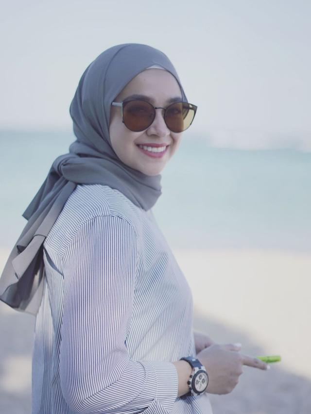 6 Potret Aryani Fitriana Pamer Senyum Dari Samping Hidung Mancungnya Curi Perhatian Hot