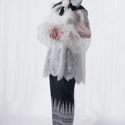 9 Inspirasi Outer Mewah Hijab yang Sedang Tren 2025, Bisa untuk Keseharian hingga Hadiri Acara ...