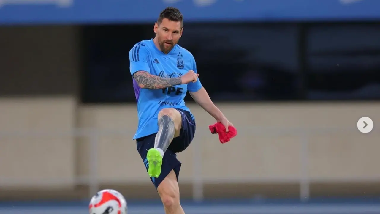 Asosiasi Sepak Bola Argentina Pasang Poster Lionel Messi di Unggahan ...