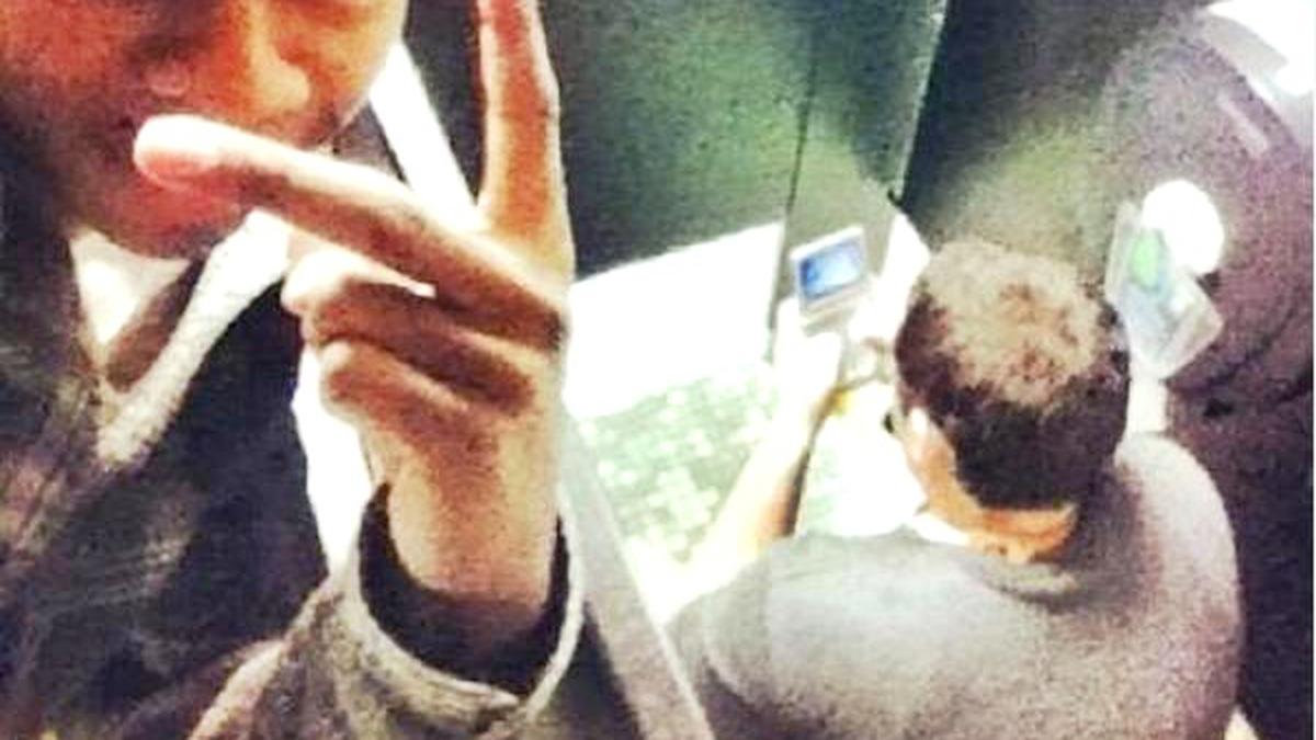 Pose Ajaib Para Peserta Olimpiade Selfie di Twitter - Photo Fimela.com