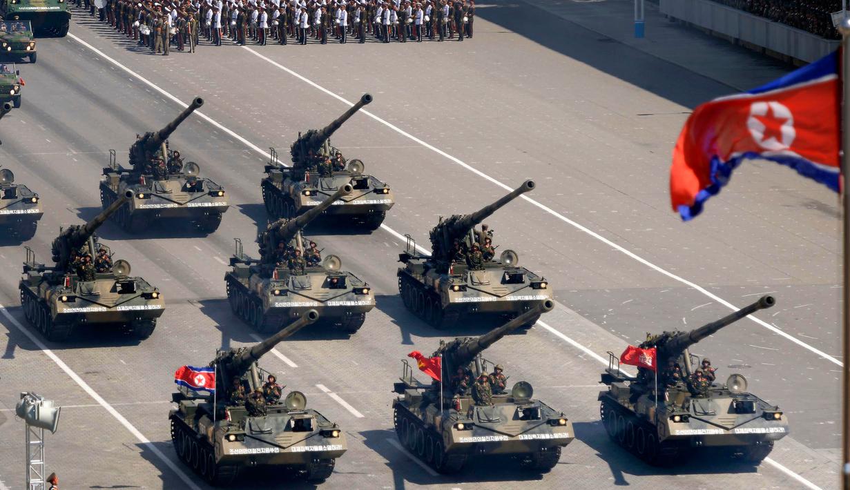 FOTO: Melihat Parade Militer Peringatan HUT ke-70 Korea Utara - Foto ...