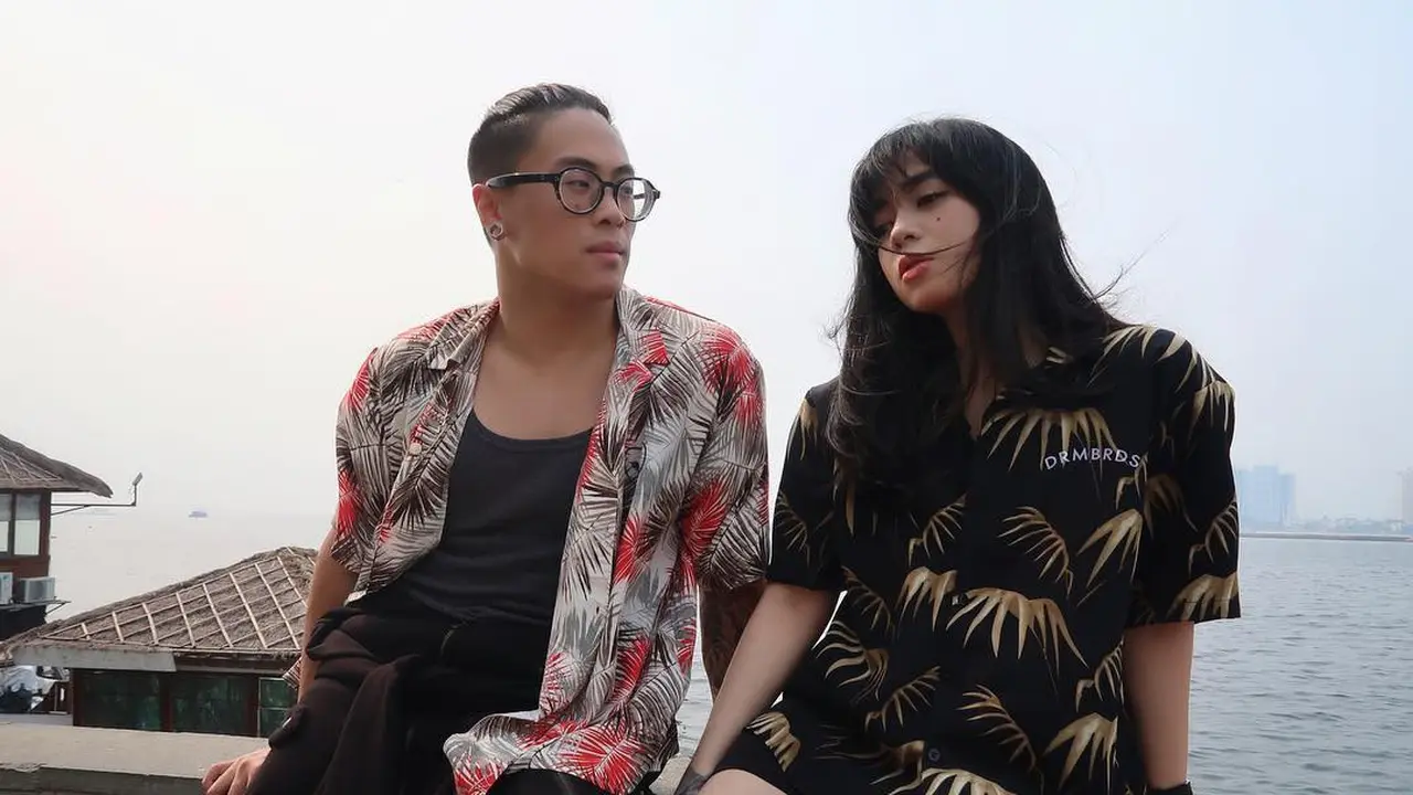 7 Potret Mesra Prisa Rianzi Bersama Suaminya yang Berasal dari Filipina ...