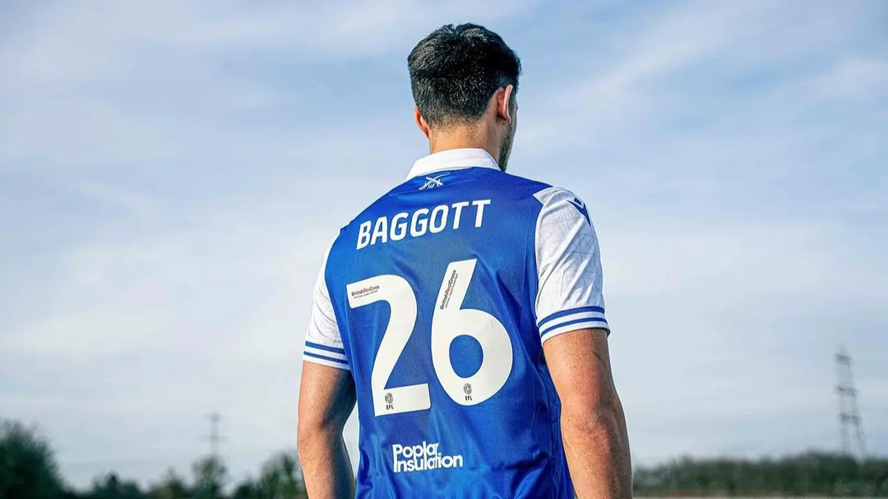 Perbandingan Performa Calon Twin Tower Timnas Indonesia, Jay Idzes dan ...