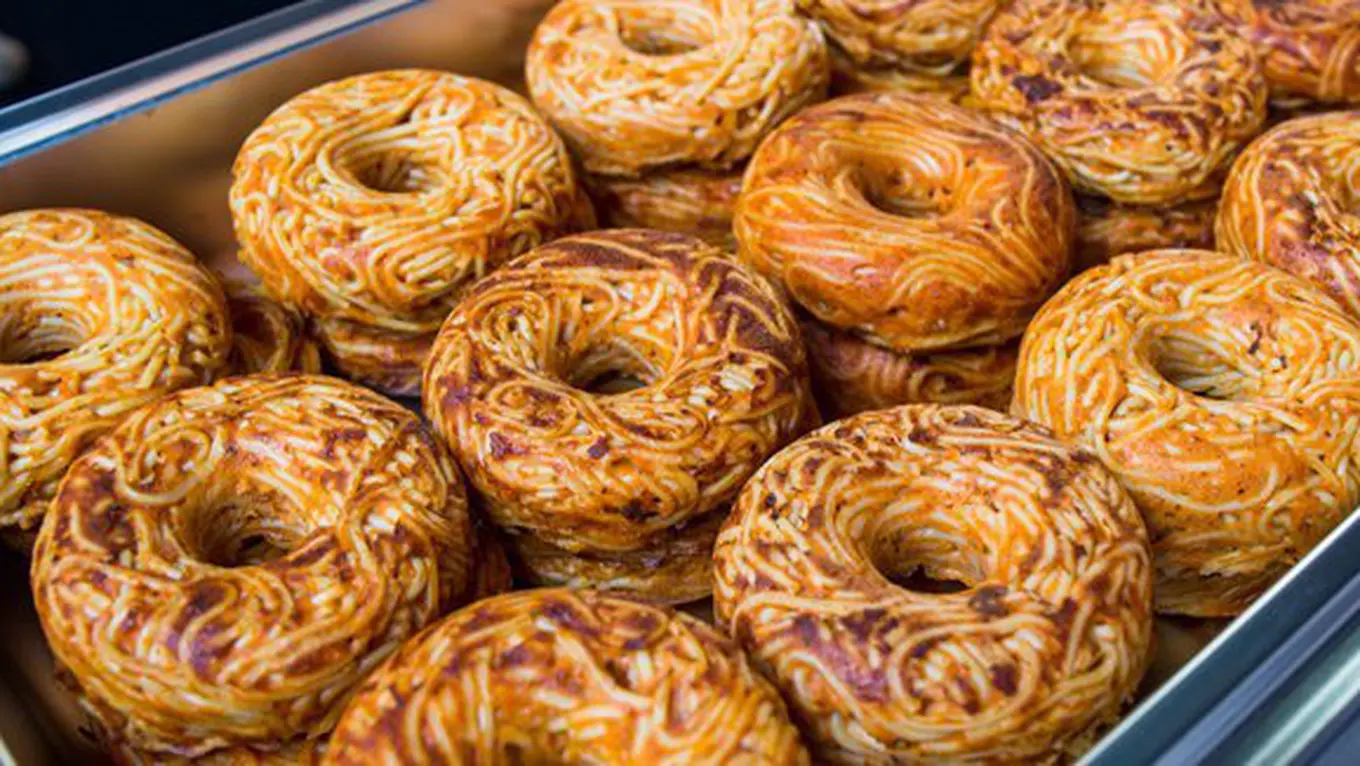 Resep Donat Spaghetti, Cocok Untuk Ide Bisnis Kuliner Kekinian ...