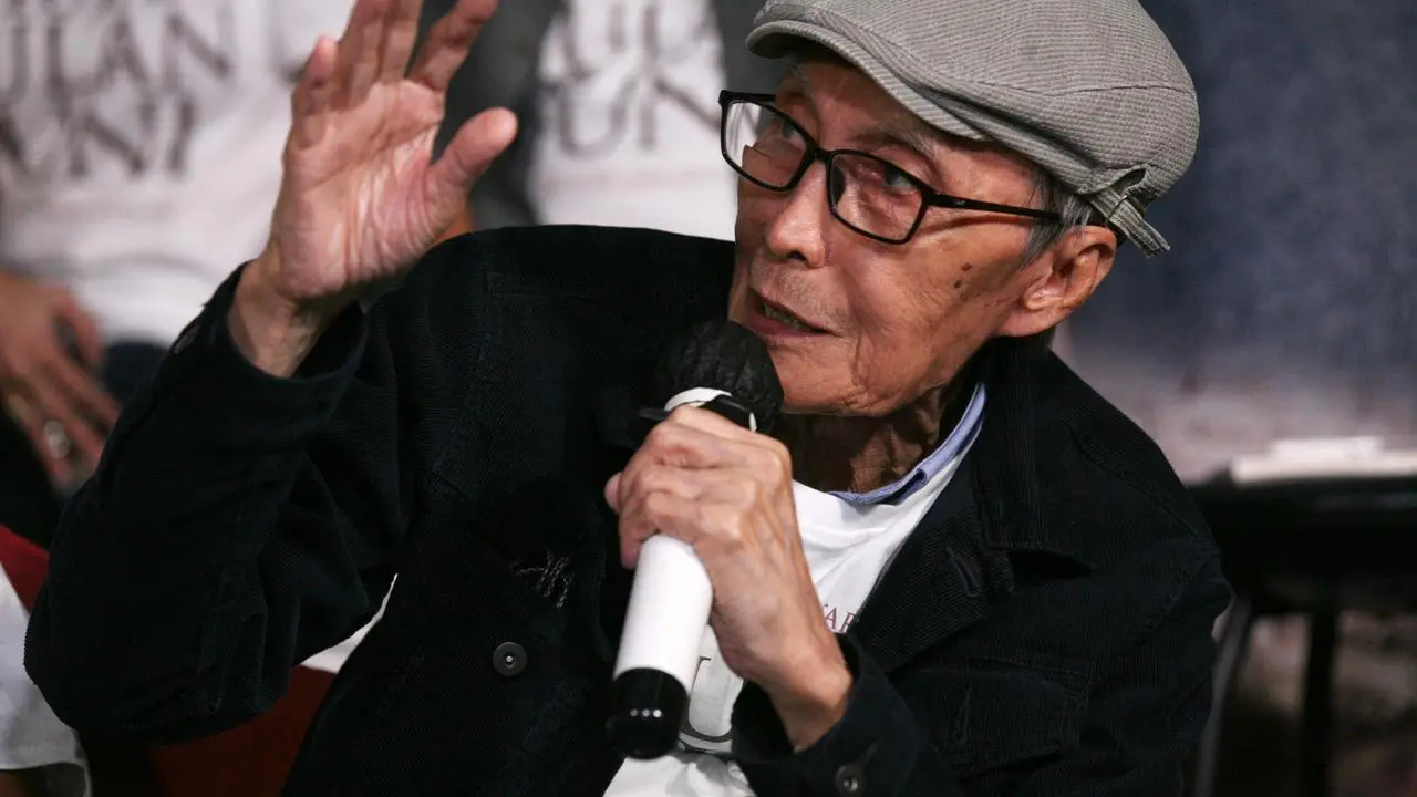 Biografi Sapardi Djoko Damono, Tokoh Penyair Legendaris Indonesia