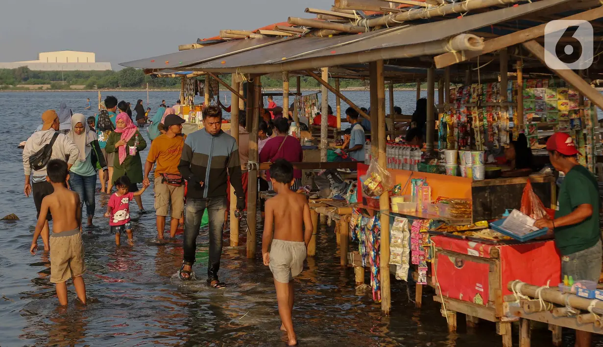 Pantai Marunda, Destinasi Wisata Murah Meriah di Pesisir Jakarta - Foto ...