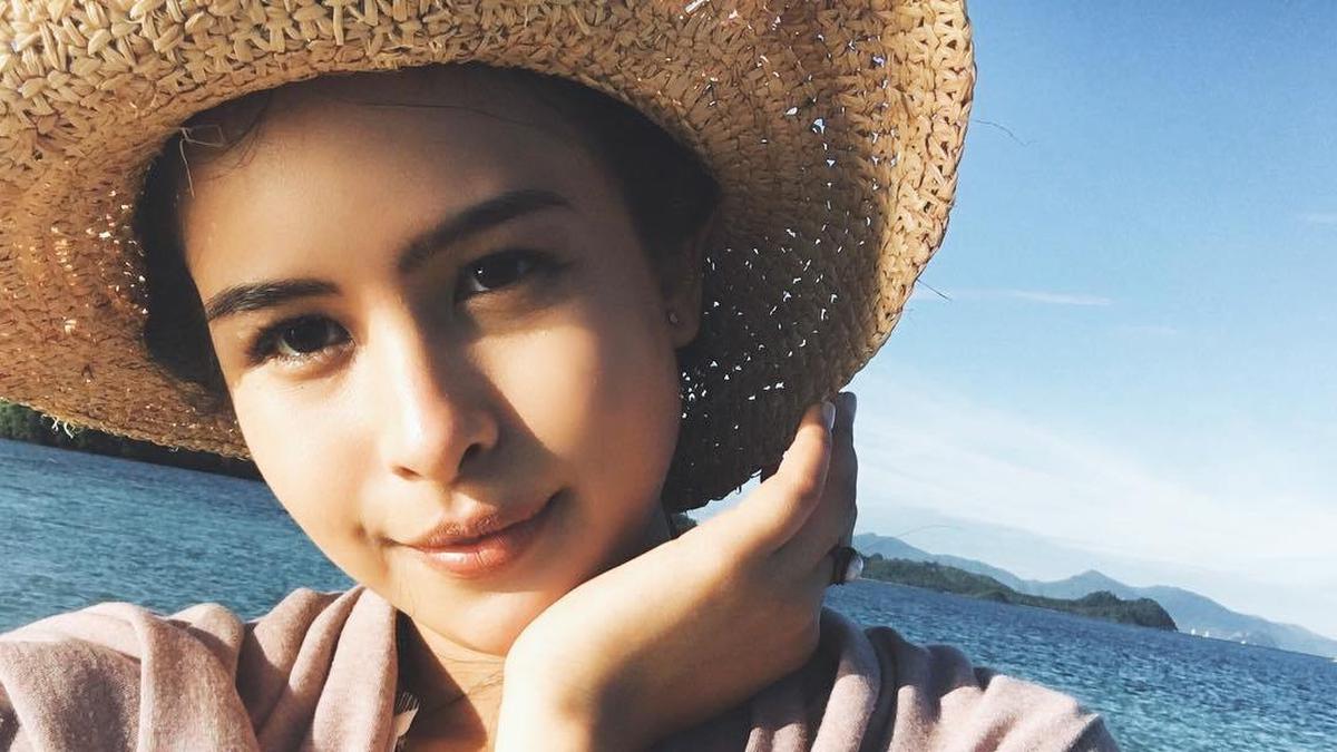 Ulang Tahun Maudy Ayunda Dapat Buket Bunga Dari Pacar Showbiz