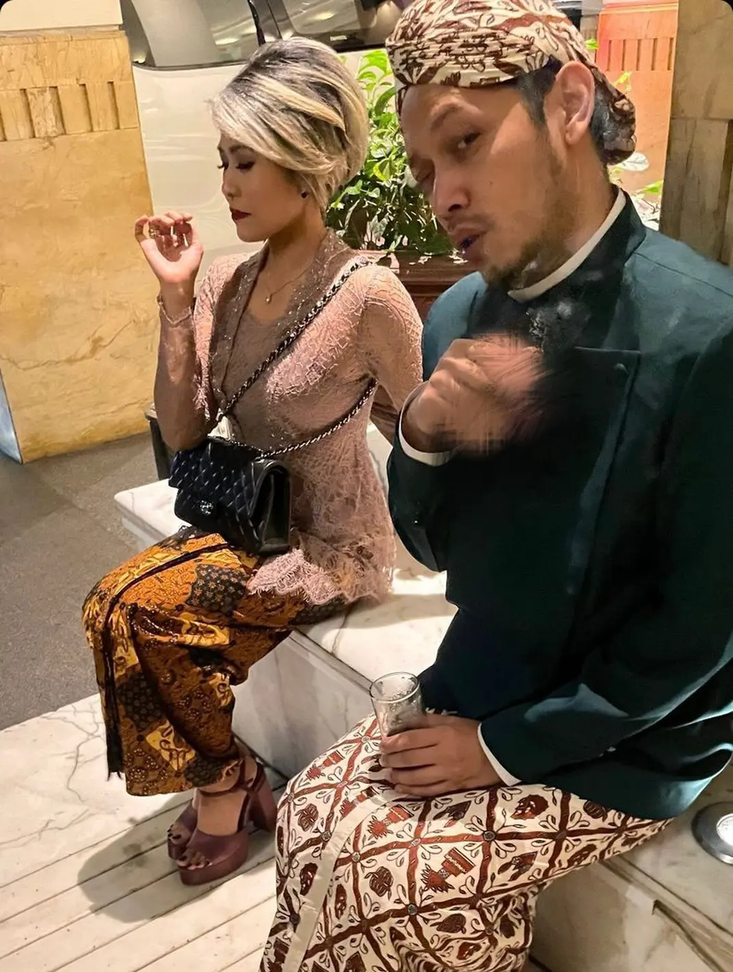 8 Potret Tamu Pernikahan Angga Puradiredja dan Dewi Andarini, dari ...