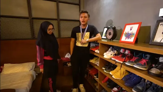 Deretan Koleksi Sneaker Mahal Rizky Febian, Mana Favorit Anda ...