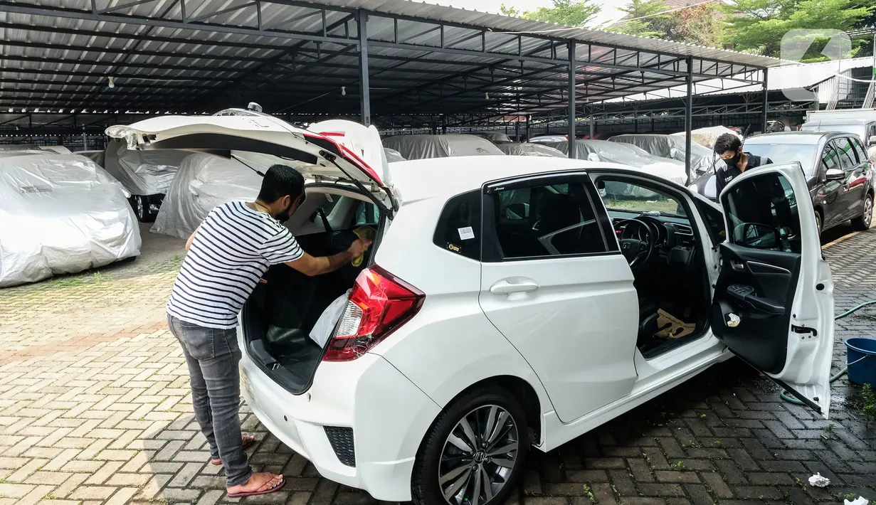 FOTO: Gadai Mobil Meningkat Sejak Pandemi - Foto Liputan6.com
