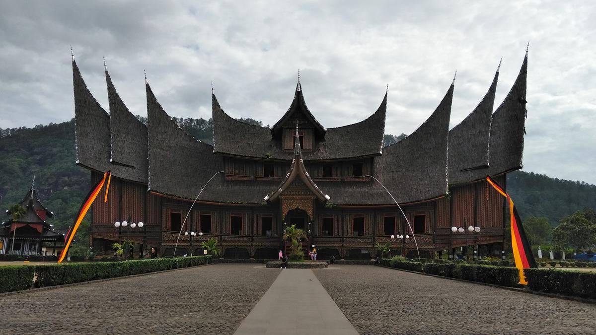 20 Wisata Padang Paling Populer, Surga di Tanah Minang