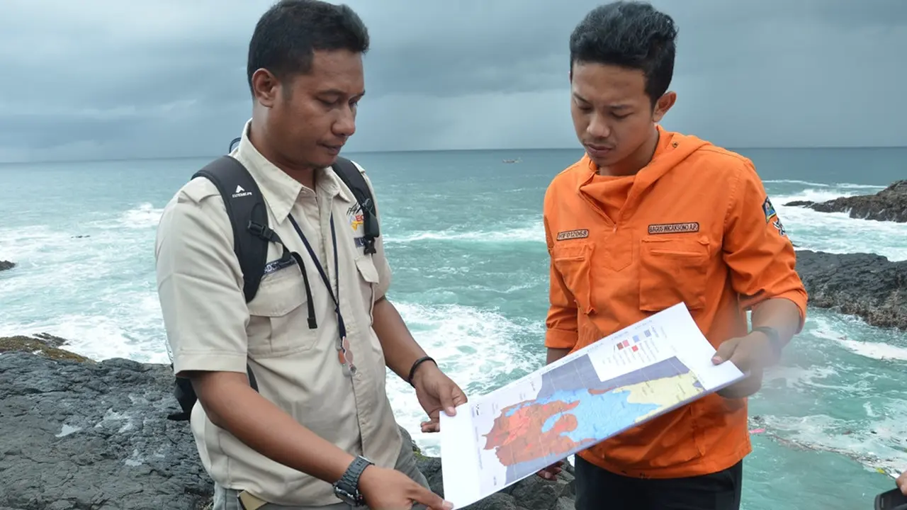 Menelisik Gunung Api Purba Berusia 35 Juta Tahun di Selatan Kebumen ...