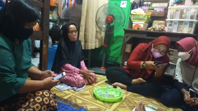 Nenek Sumirah Luput Bansos, Begini Kata Dinsos Surabaya - Surabaya ...