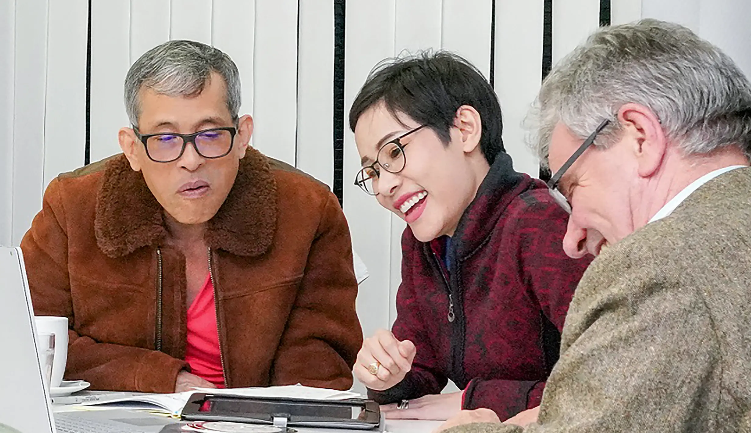 FOTO: Istana Thailand Rilis Gambar Langka Selir Cantik Raja - Foto ...