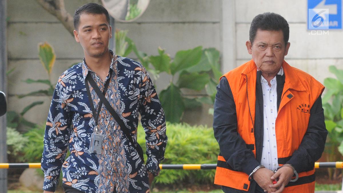FOTO: Ekspresi Walikota Pasuruan Setiyono Saat Kembali Diperiksa KPK ...