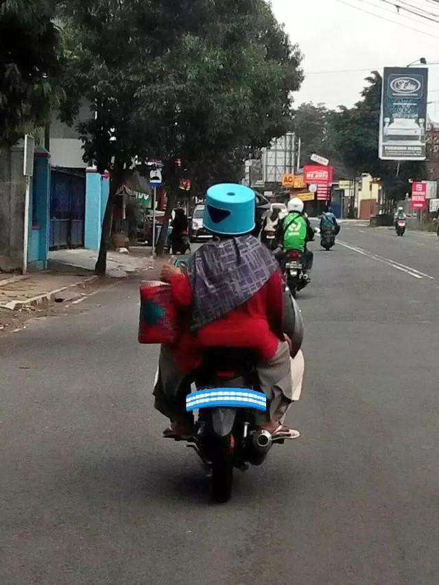 7 Potret Nyeleneh Netizen Saat Pakai Helm Ini Bikin Geleng Kepala, Kocak Banget - Hot Liputan6.com