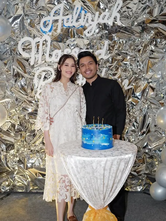 8 Gaya Selebritis Kenakan Kaftan hingga Lace Hadir Buka Puasa Sekaligus Ulang Tahun Aaliyah ...