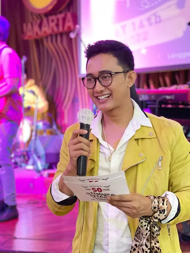 Berstatus Duda, Ini 6 Potret Terbaru Boby Tince yang Baru Saja Cerai ...