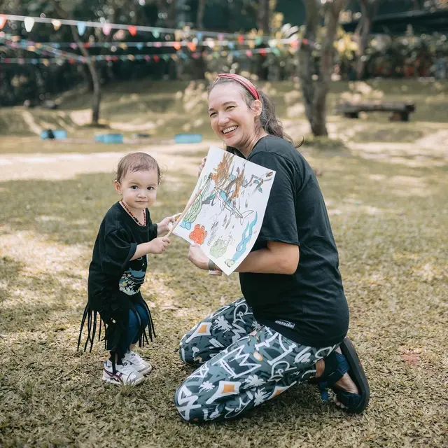 Nadine Chandrawinata Lahirkan Anak Kedua, Ini 10 Potret Perjalanan ...