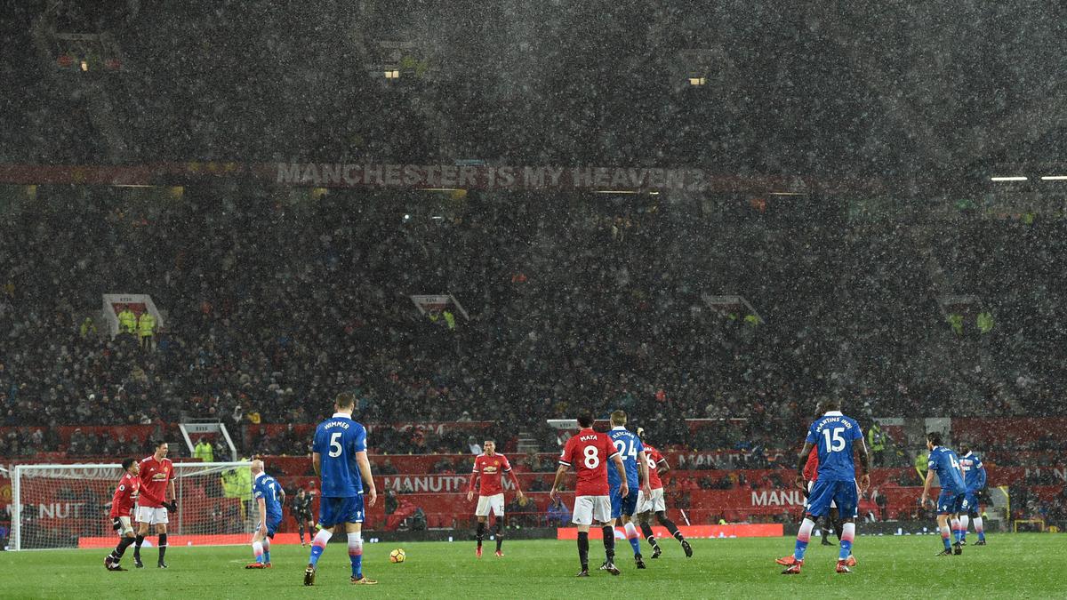 Setelah Alexis, MU Incar 3 Pemain Ini - Bola Liputan6.com