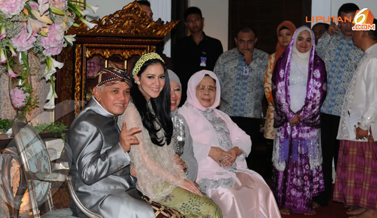 Prosesi Siraman Putri Hatta Rajasa - Foto Liputan6.com