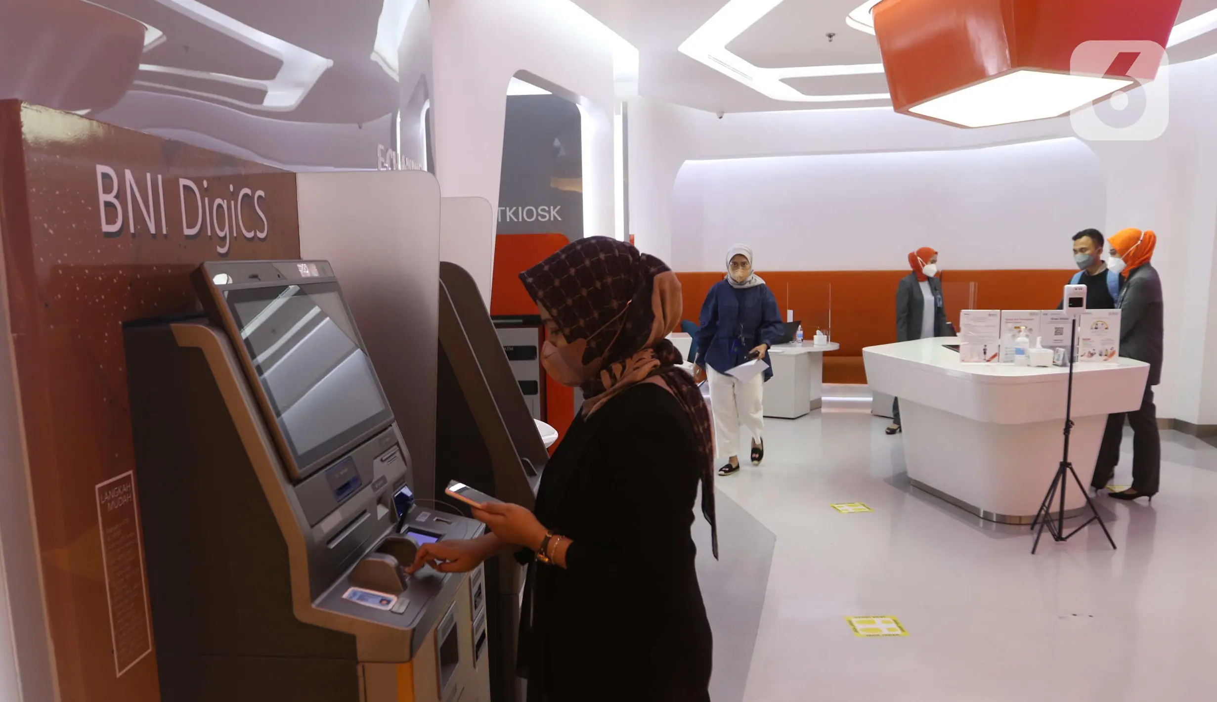 FOTO: Implementasi Layanan Perbankan Digital - Foto Liputan6.com