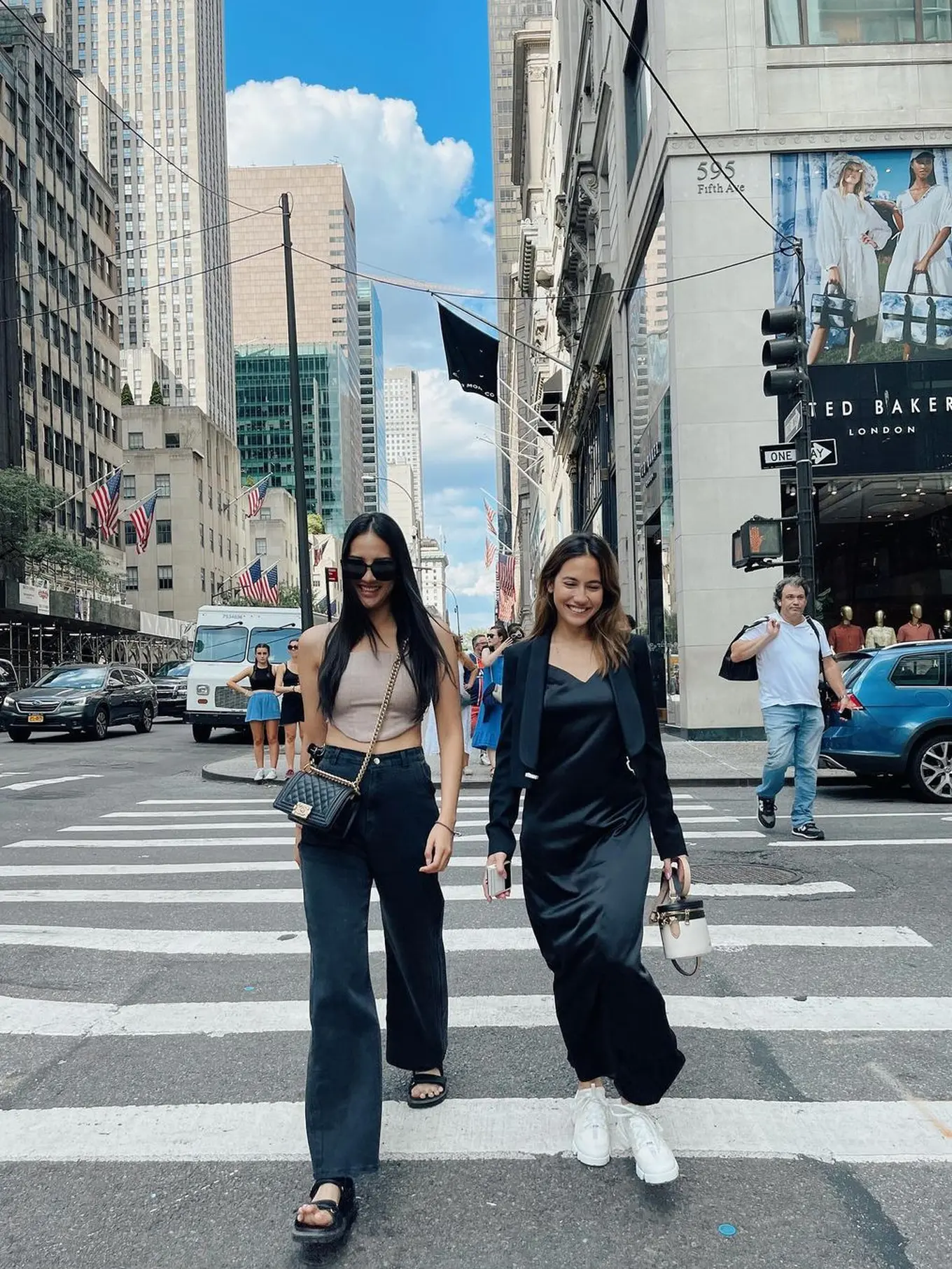 Duo Hayati, Anya Geraldine dan Pevita Pearce Liburan Bareng ke Luar Negeri - Entertainment ...