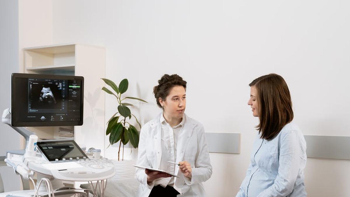 Anamnesa adalah Wawancara Medis, Ketahui Jenis dan Cara Melakukannya