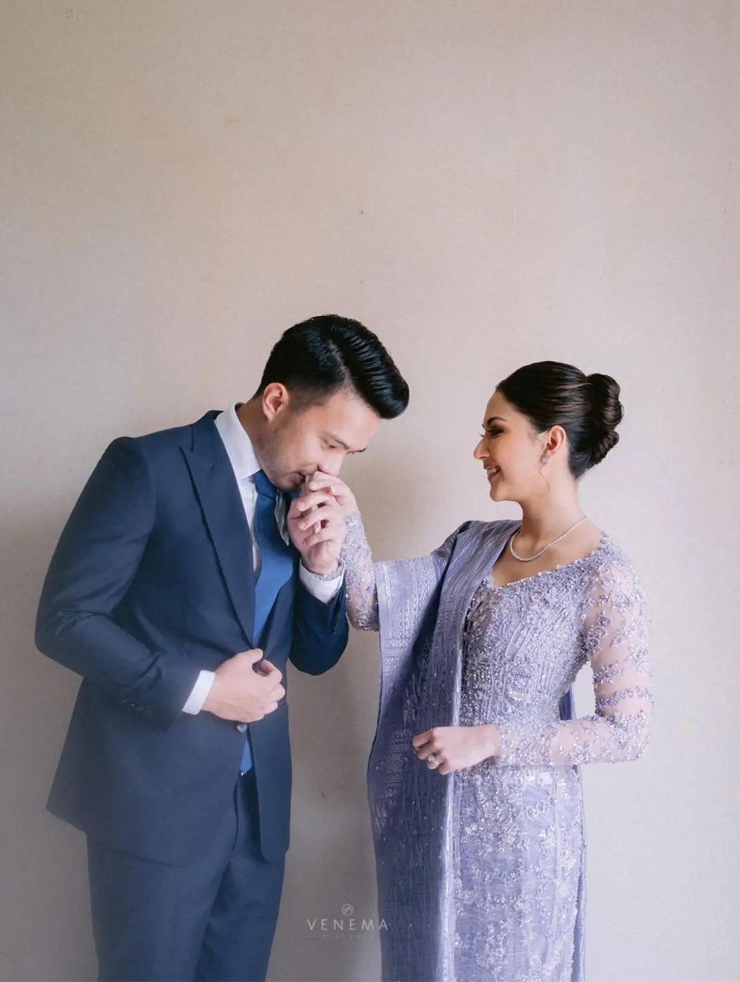 10 Potret Busana Pengantin Adat ala Enzy Storia, Nikita Willy hingga Jessica Mila, Prewedding ...