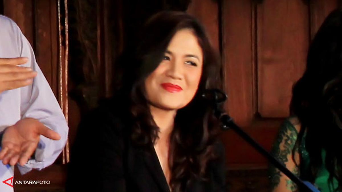 Cornelia Agatha: Belajar Politik Bisa Lewat Teater - ShowBiz Liputan6.com