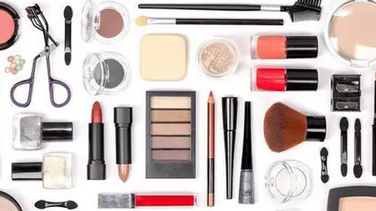 Ternyata Ada Produk Make-up yang Harus Diganti Meski Belum Kadaluarsa ...