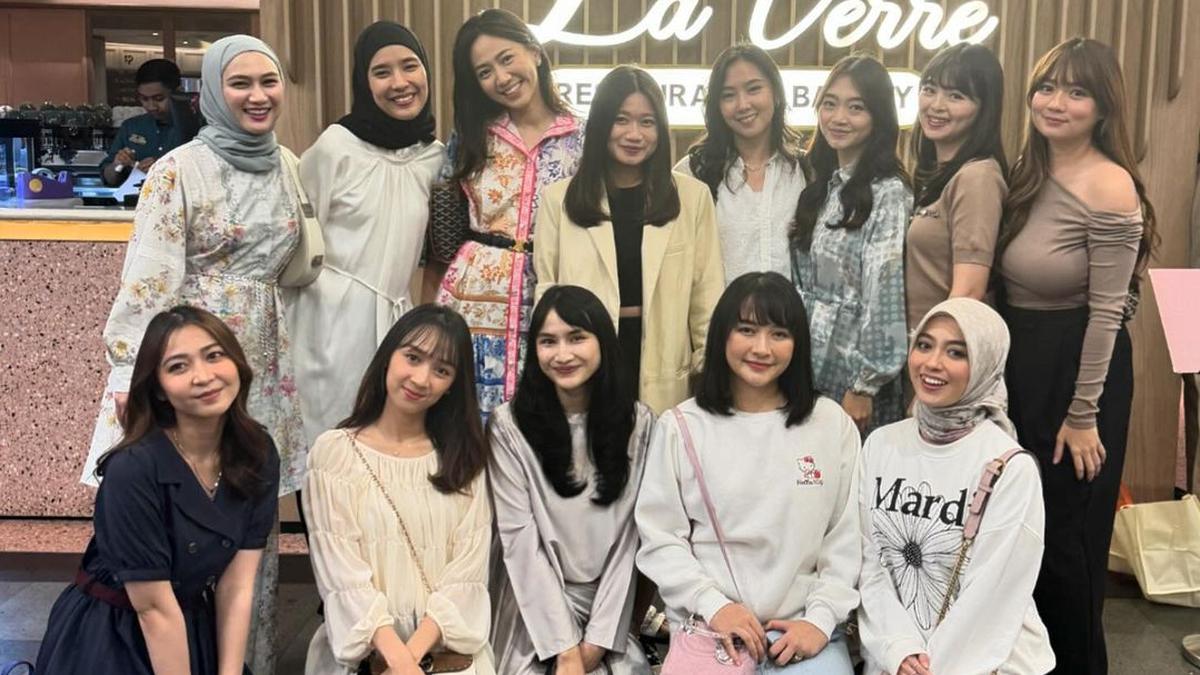 Potret Kompak JKT48 Gen 1 Buka Bersama, Penampilan Sederhana Bikin Fans ...