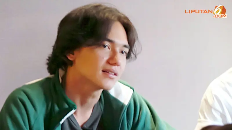 Foto Adipati Dolken Waktu Kecil