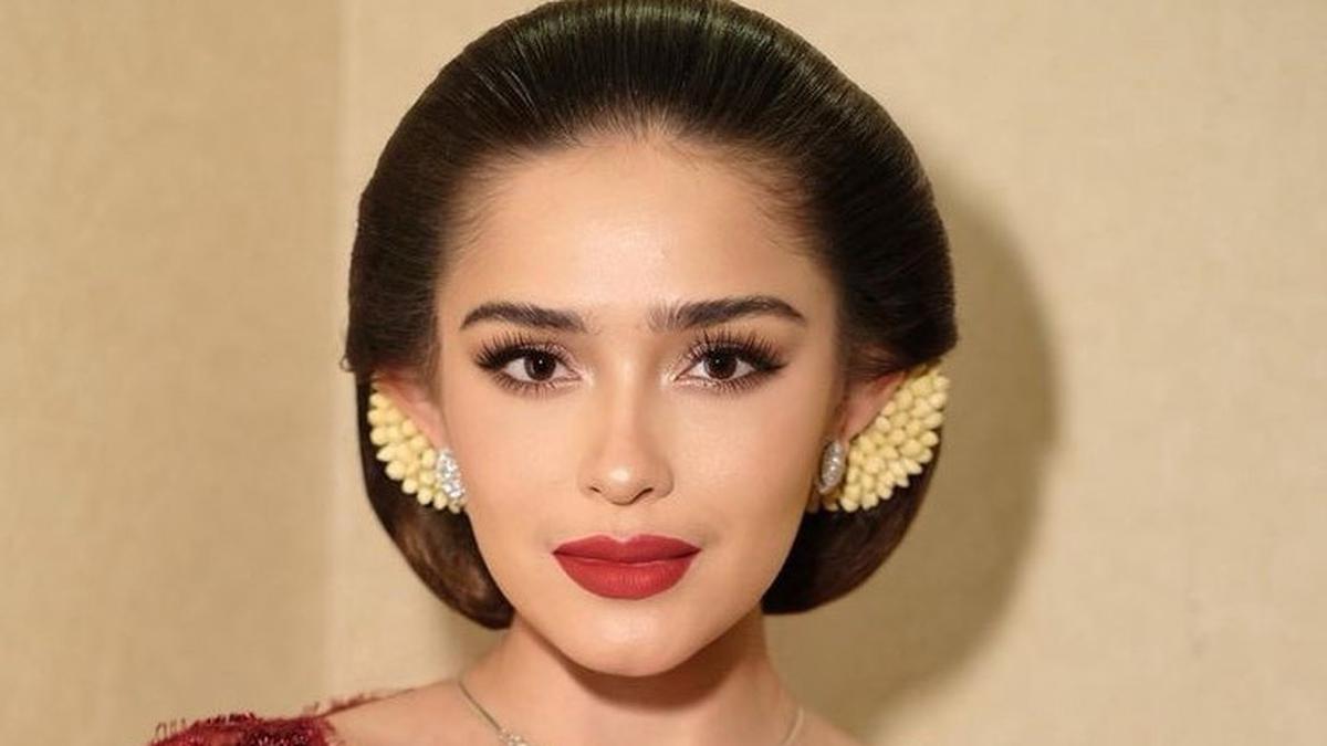 Tampil Mewah dan Elegan, Ini Model Selop yang Cocok Untuk Berkebaya ...