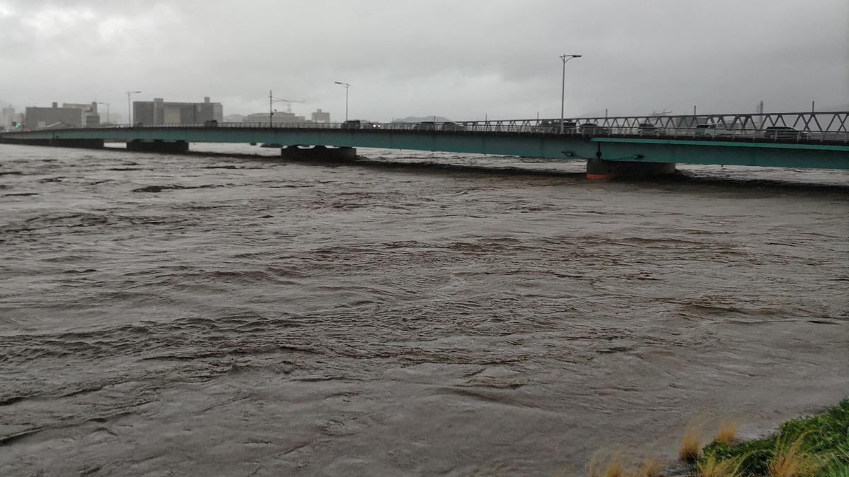 Topan Lan Terjang Pulau Utama Jepang, Waspada Sungai Meluap dan Tanah ...