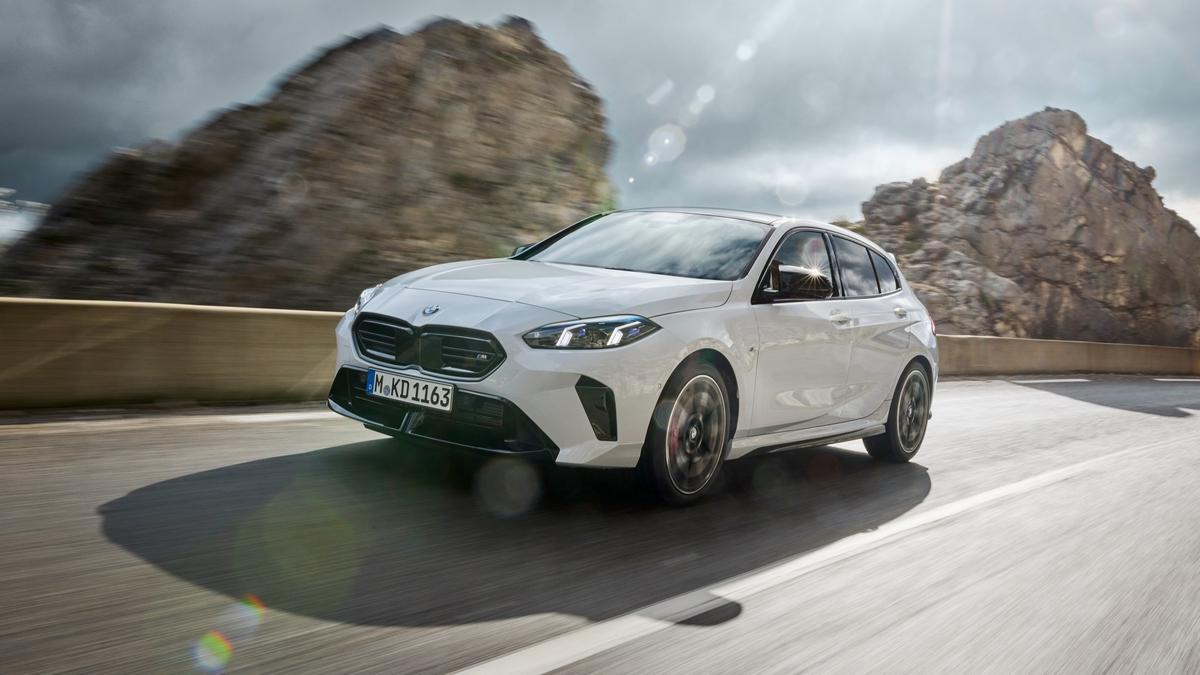 Luncurkan Seri 1 Generasi Baru, BMW Resmi Singkirkan Kode 'i' di Mobil ...