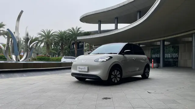 Bengkel Modifikasi Ini Tertarik Ubah Wuling Binguo EV Jadi Porsche 356 ...