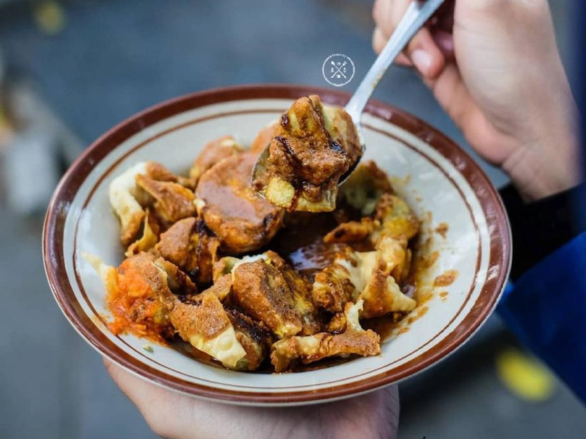 Batagor Street Food ~ Valluneisy Street Food