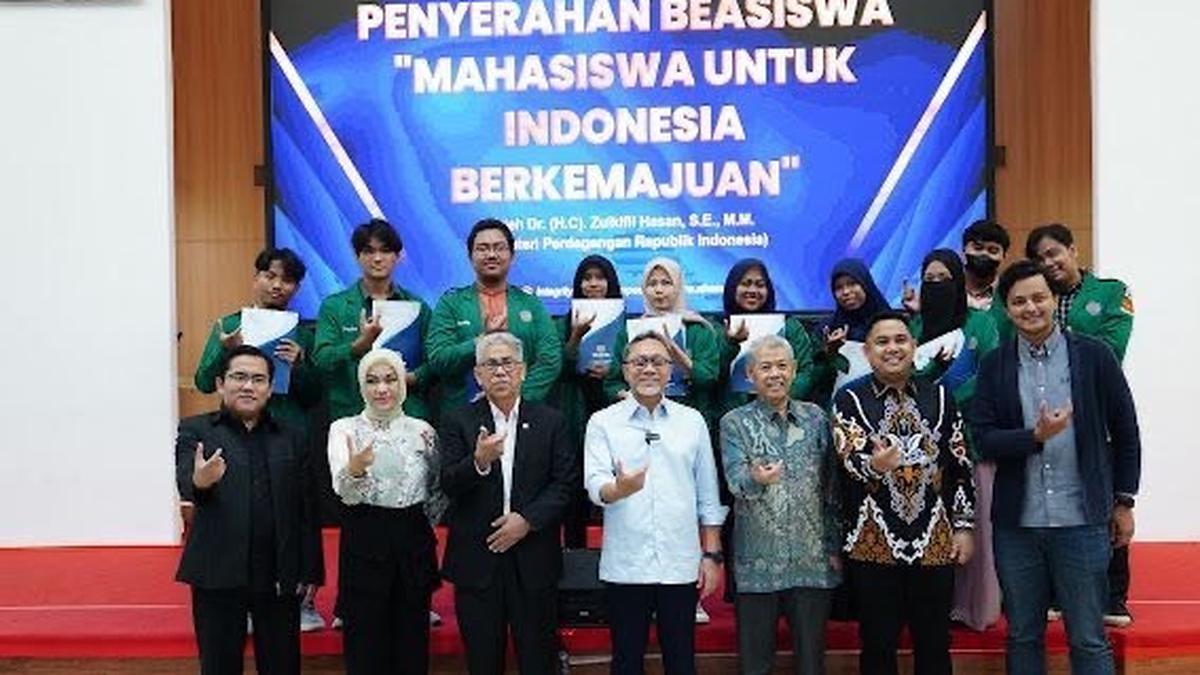 PAN Berikan Beasiswa untuk 100 Mahasiswa di Uhamka - News Liputan6.com