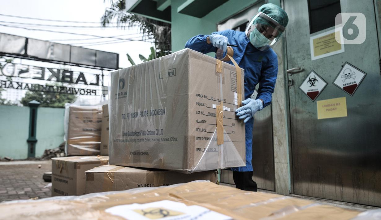 FOTO: Proses Pembuangan Limbah Covid-19 di Labkesda DKI Jakarta - Foto ...