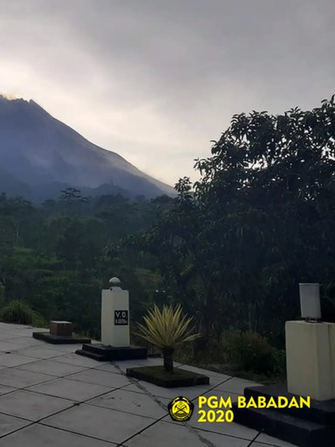 Potret Gunung Merapi Sabtu 7 November 2020 Pagi - News Liputan6.com