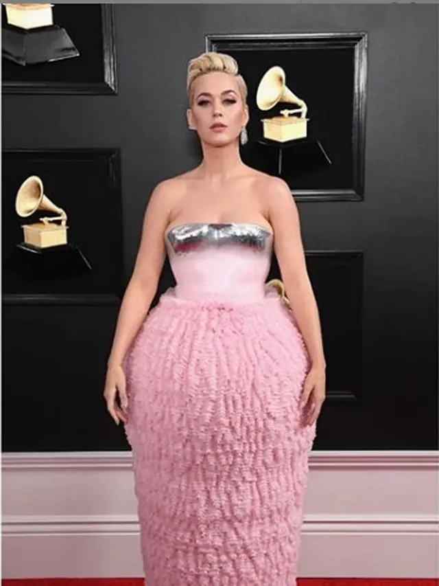 Deretan Selebritas dengan Busana Pink di Grammy Awards 2019 - Lifestyle ...